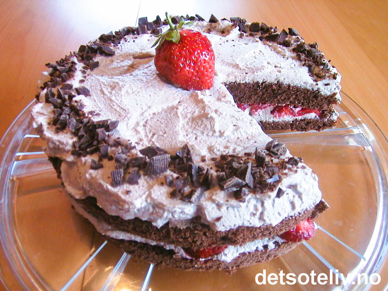Sjokoladekake med jordbær | Det søte liv