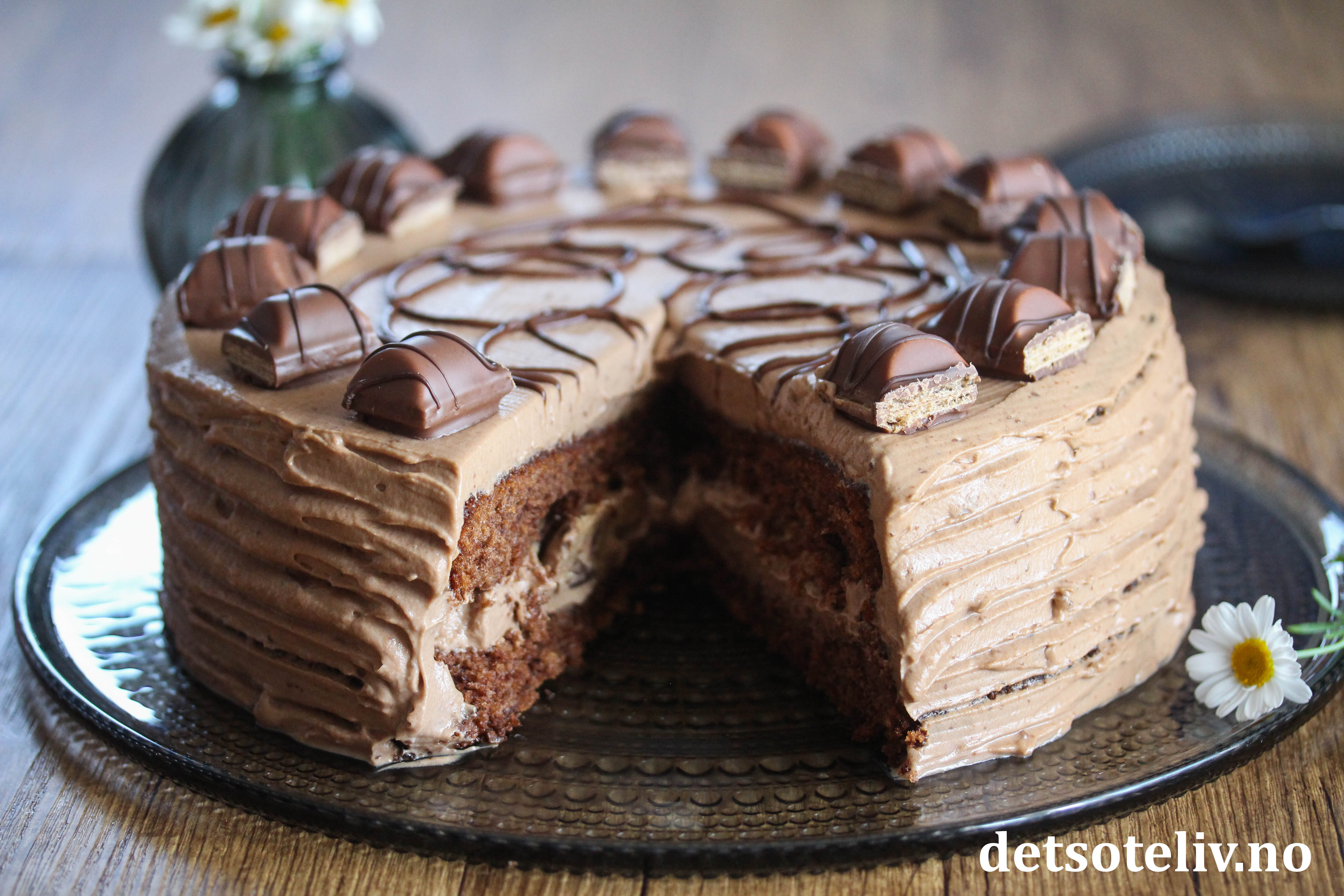 Sjokoladekake med Kinder Bueno (Kinderkake) | Det søte liv